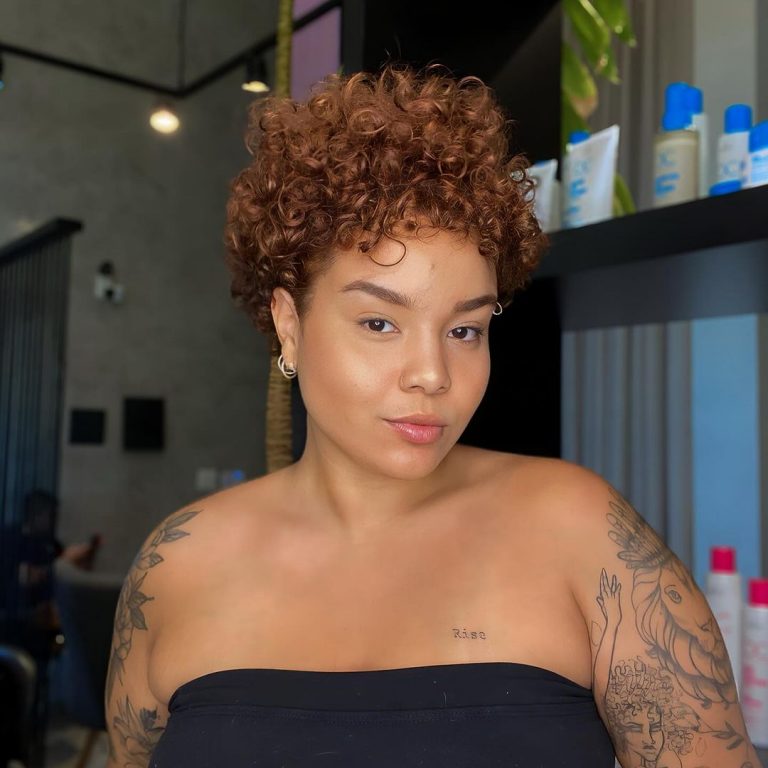 Como cuidar do cabelo cacheado 3C? Veja dicas e inspirações | Like Magazine
