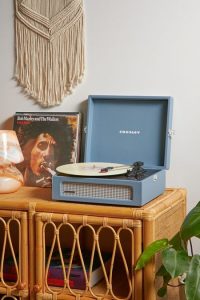 Ideias para guardar e usar vinil na decoração