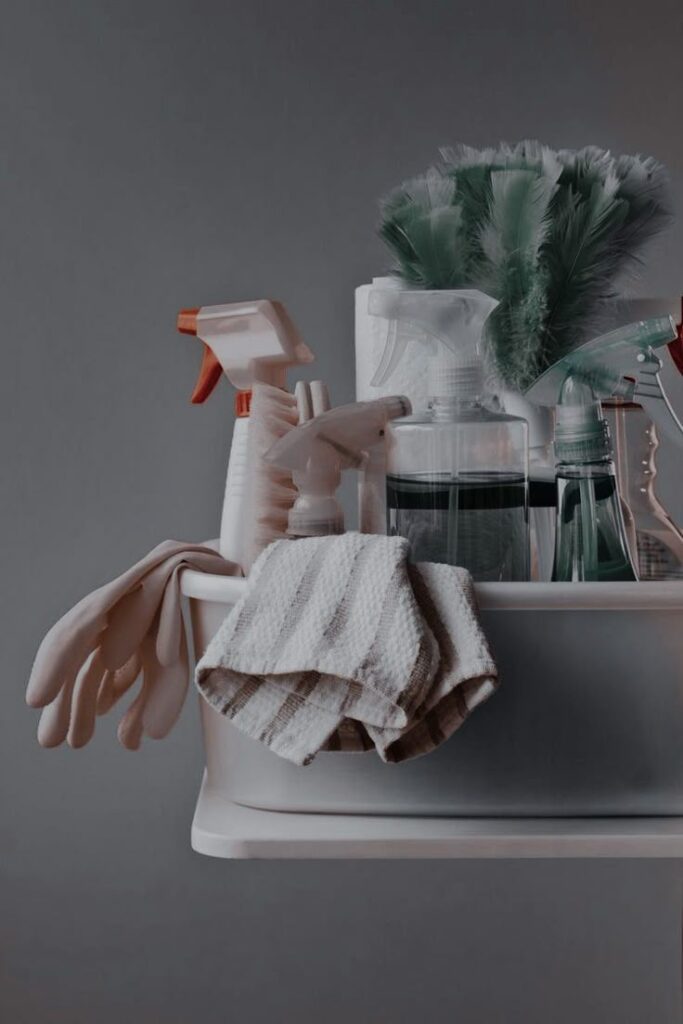 5 dicas de limpeza e organização descomplicada para quem mora sozinho