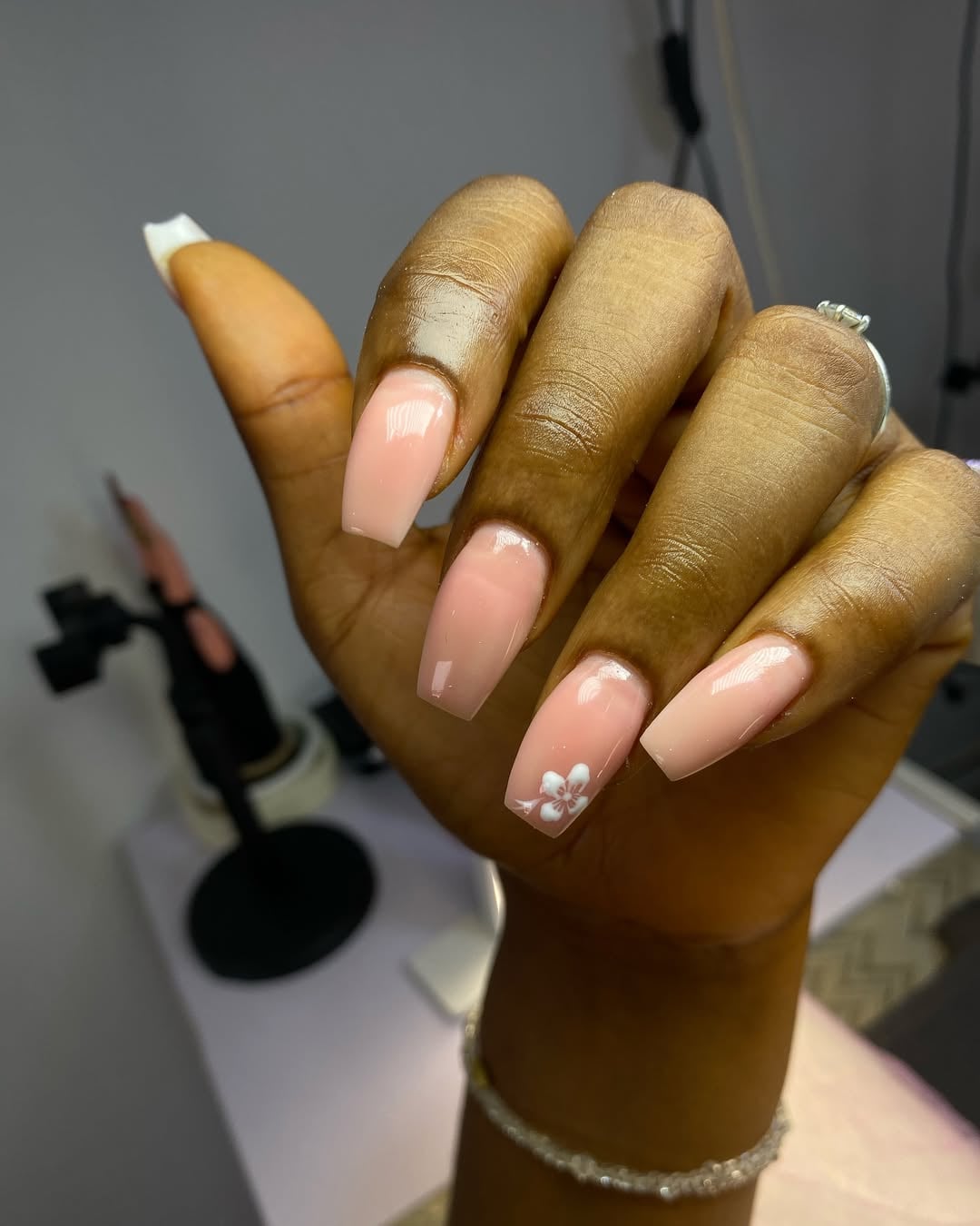 Unhas de gel simples e elegantes: 7 ideias para testar na manicure da ...